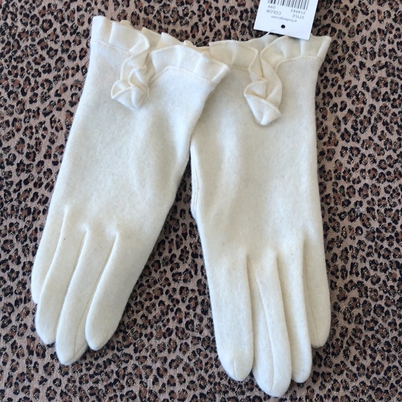 Echo Design | Accessories | Nwt Winter White Woolcashmere Nylon Ruffle ...